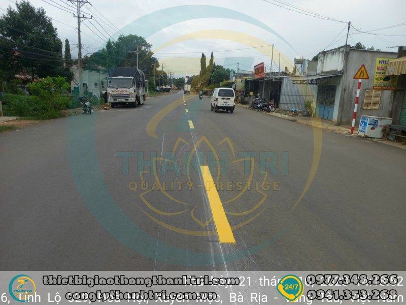 Tìm Hiểu Vạch Kẻ Tim Đường Vạch 1.1 Vạch Đơn Nét Đứt Màu Vàng